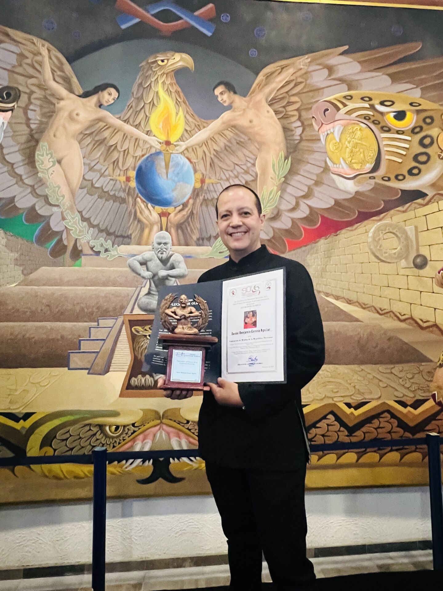 CODEME Entrega el “Luchador Olmeca” al maestro Daniel Corona | Kung Fu ...